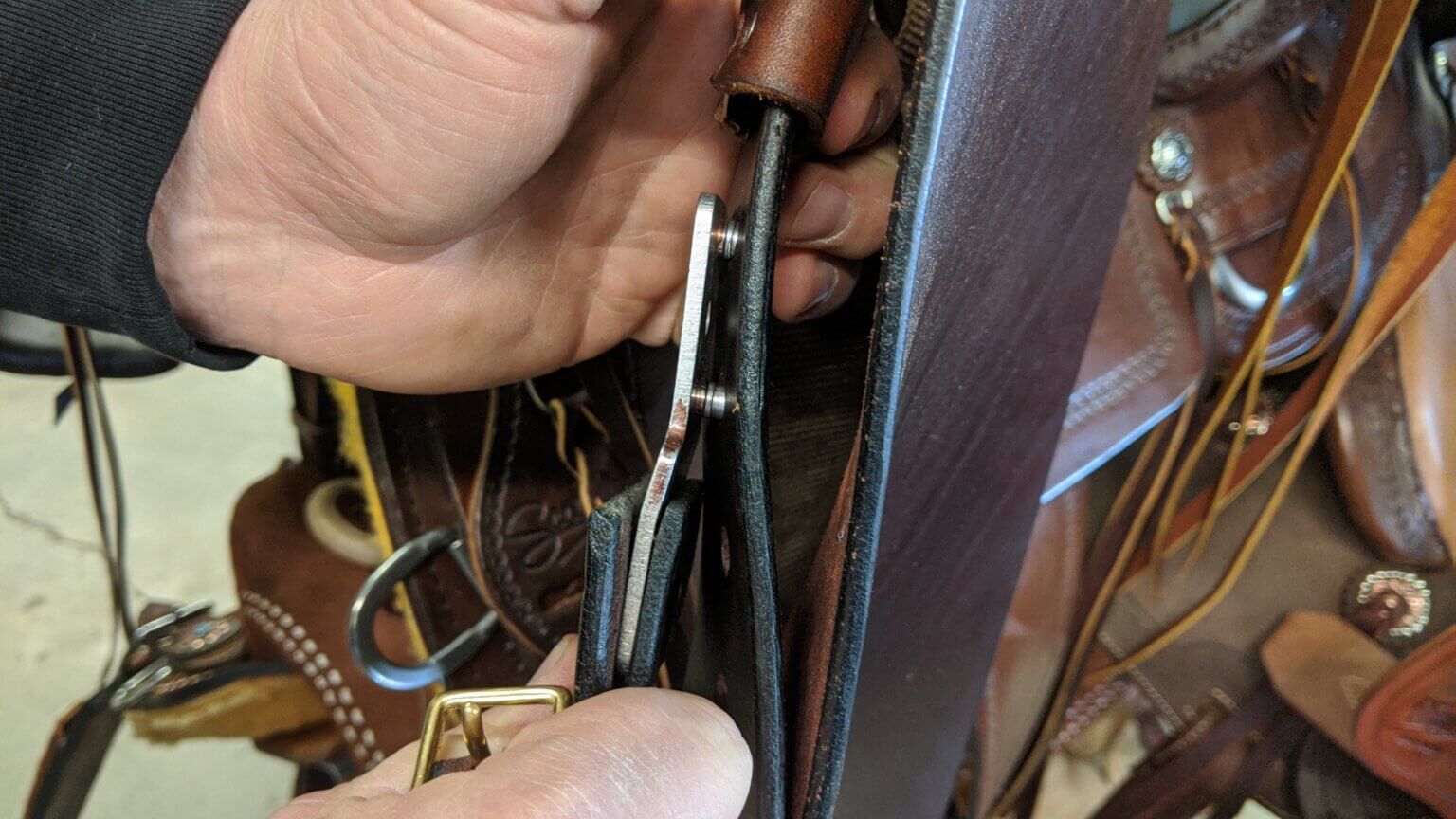 Quick Easy 3 Steps to Turn Your Stirrups and Save Your Knees ⋆ Cowboy ...